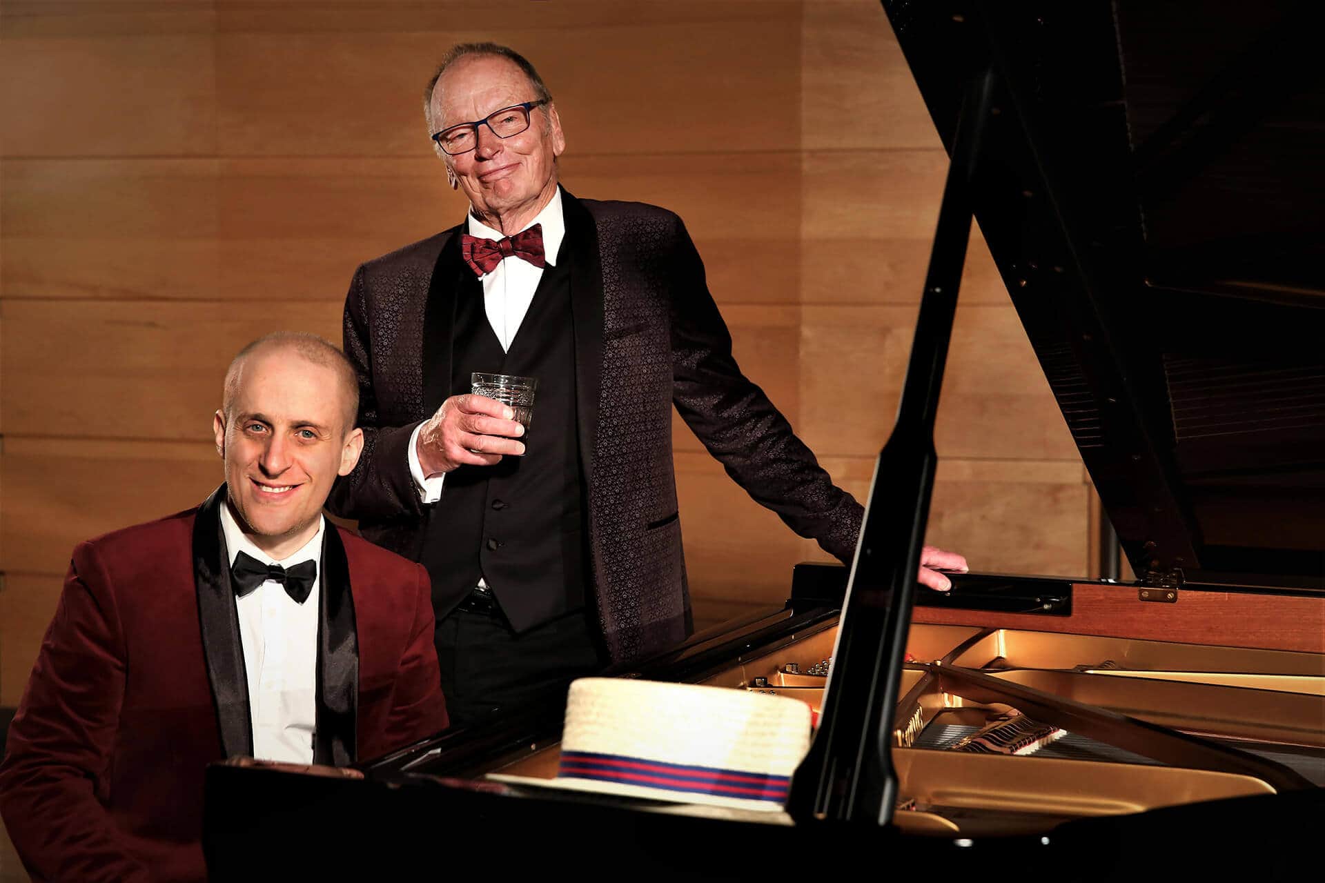 Simon Tedeschi | Concert Pianist | Writer